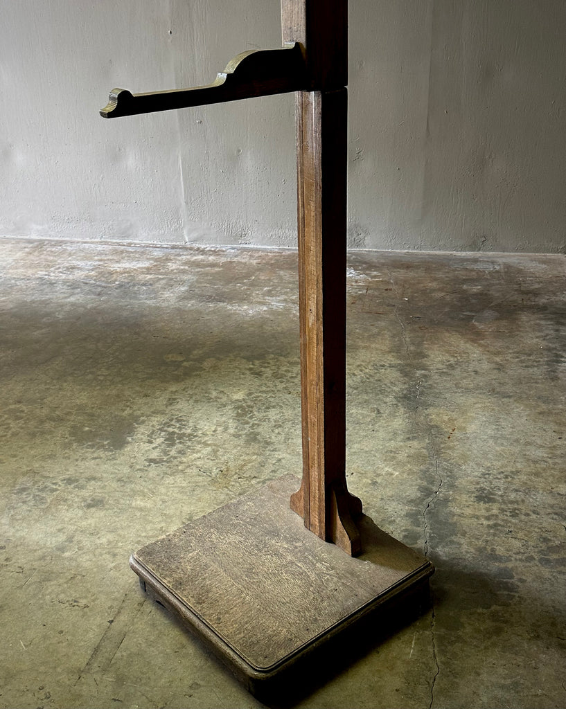 Measuring Stand – Lee Stanton Antiques