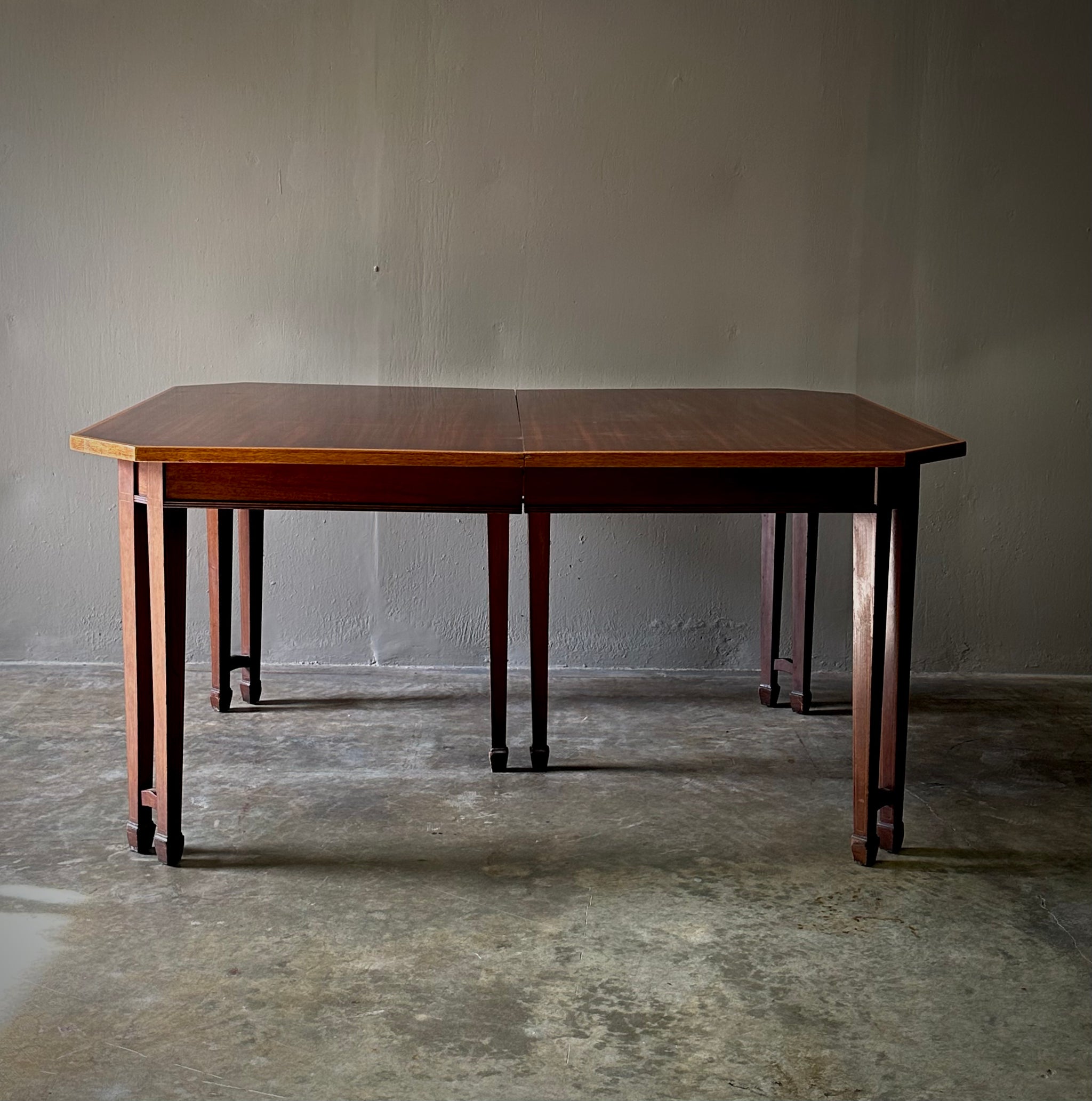 Sheraton Table in Mahogany