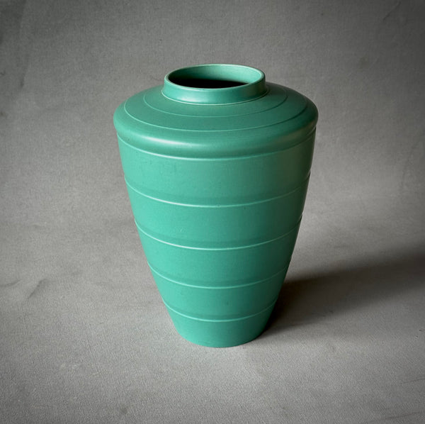 Art Deco Jade Green Shoulder Vase by Keith Murray from Wedgewood Circa ...